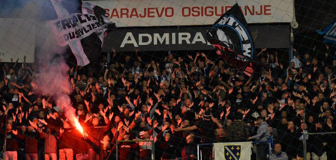 Manijaci uz baklje i parolu proslavili 29. godišnjicu reintegracije ...